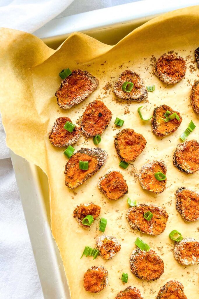 Crispy Oven-Baked Pickle Chips – Mini Bites Recipes