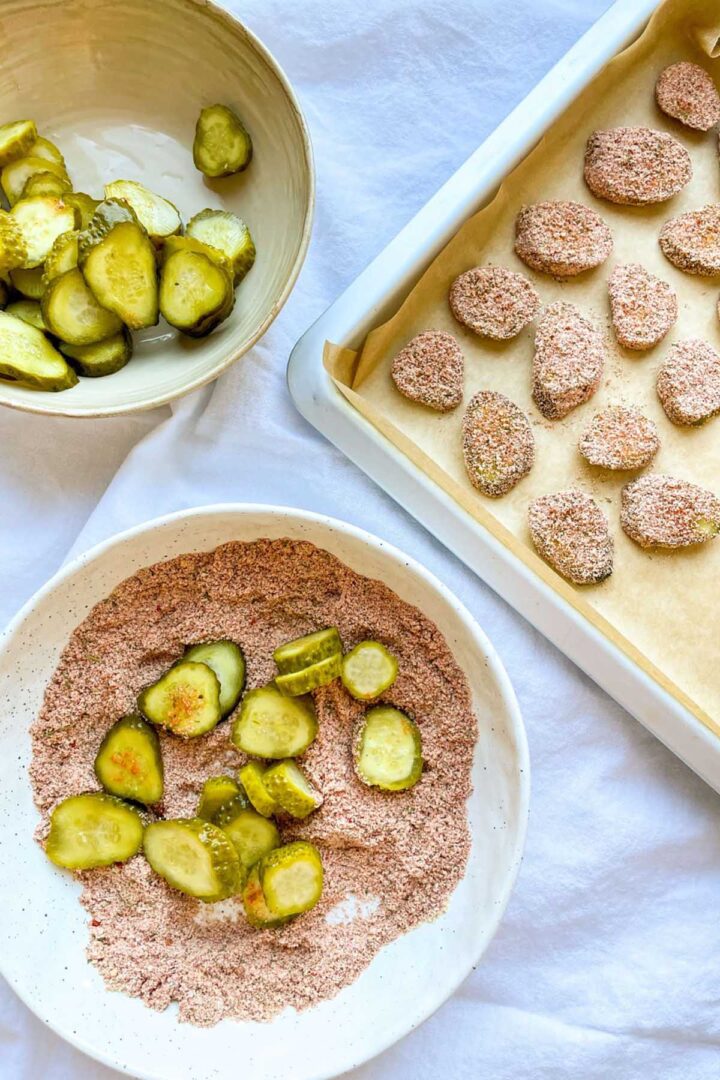 Crispy Oven-Baked Pickle Chips – Mini Bites Recipes